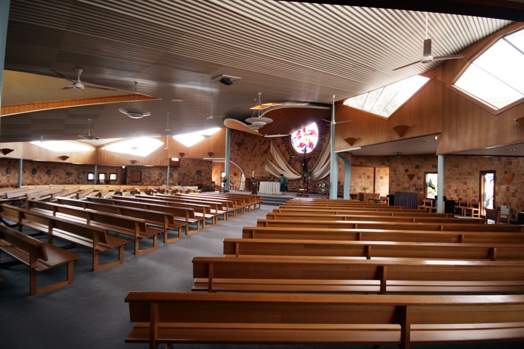 A GOOD PARISH CHURCH OF 1987 - Australian Catholic Liturgical Art